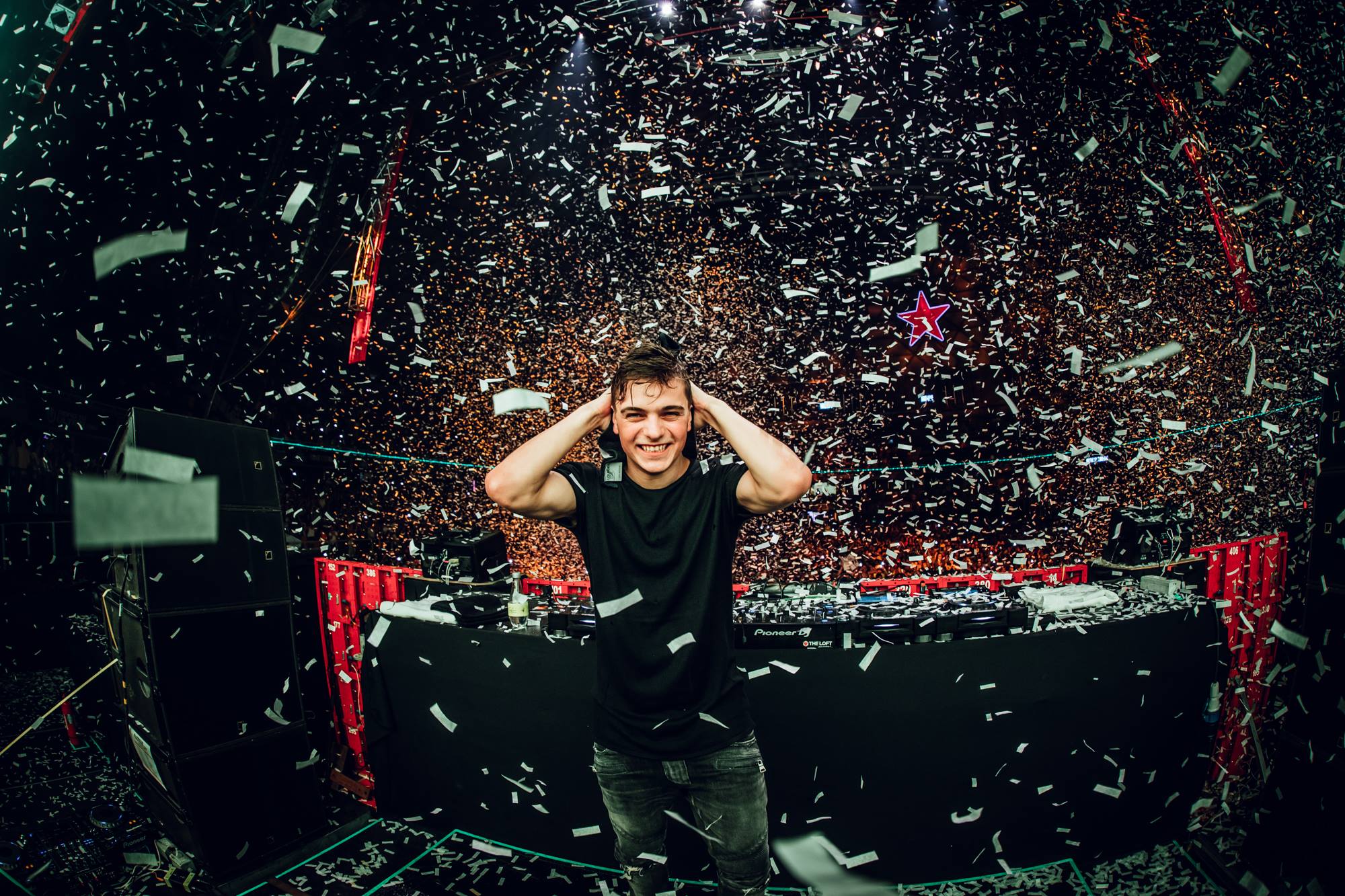 Martin Garrix e Karetus juntam-se ao cartaz da Galp Beach Party 2021 em ...